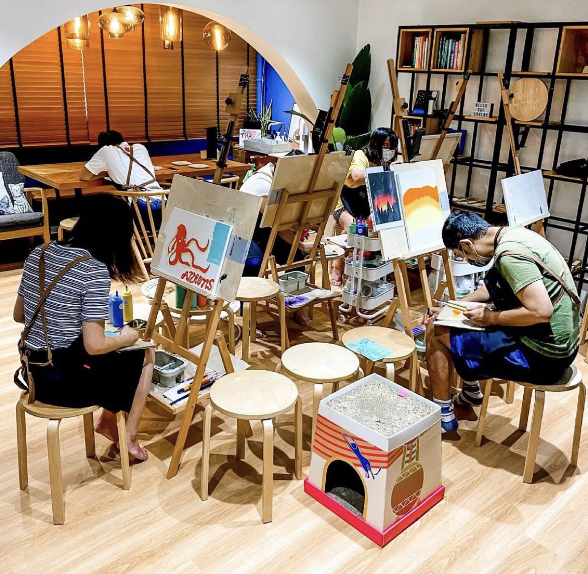 4 Hybrid Styled Cafes in Singapore That Serve Food And A Unique Activity